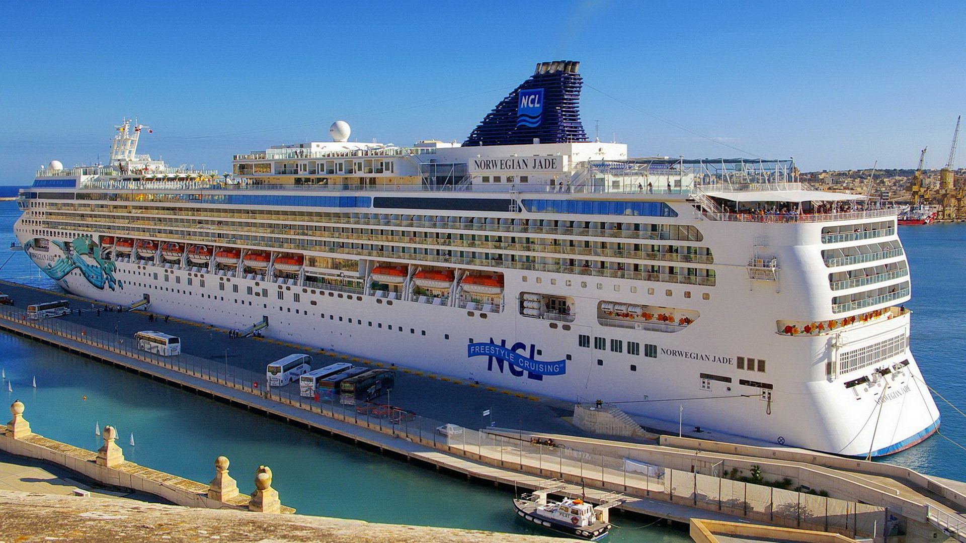 Norwegian Jade | Cruiseget.com