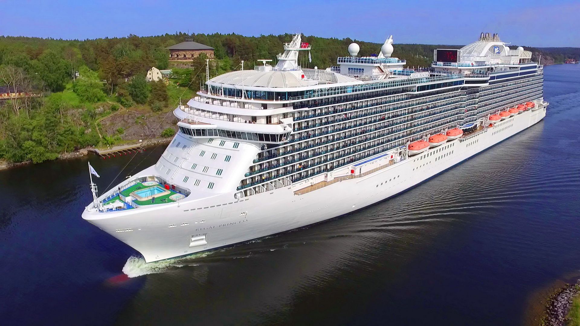 Regal Princess | Cruiseget.com
