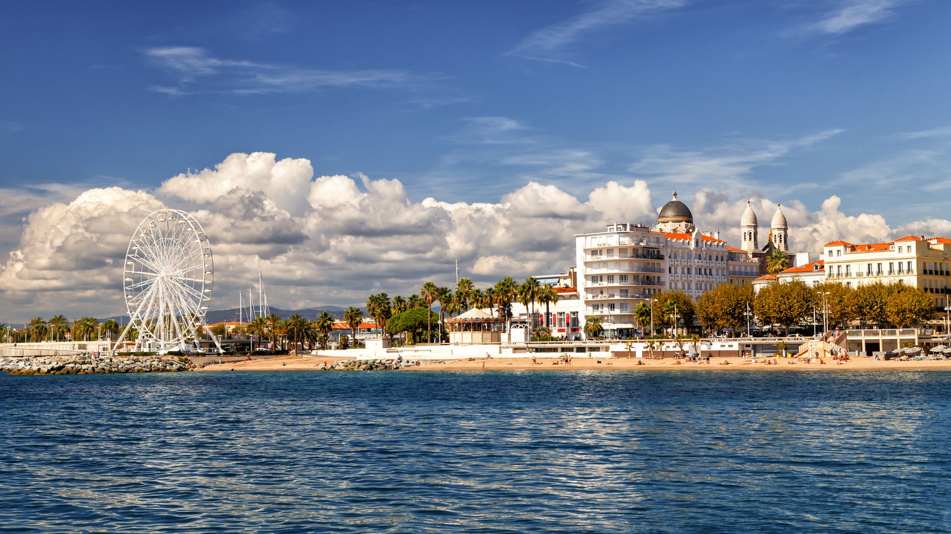 Saint Raphael, France | Cruiseget.com