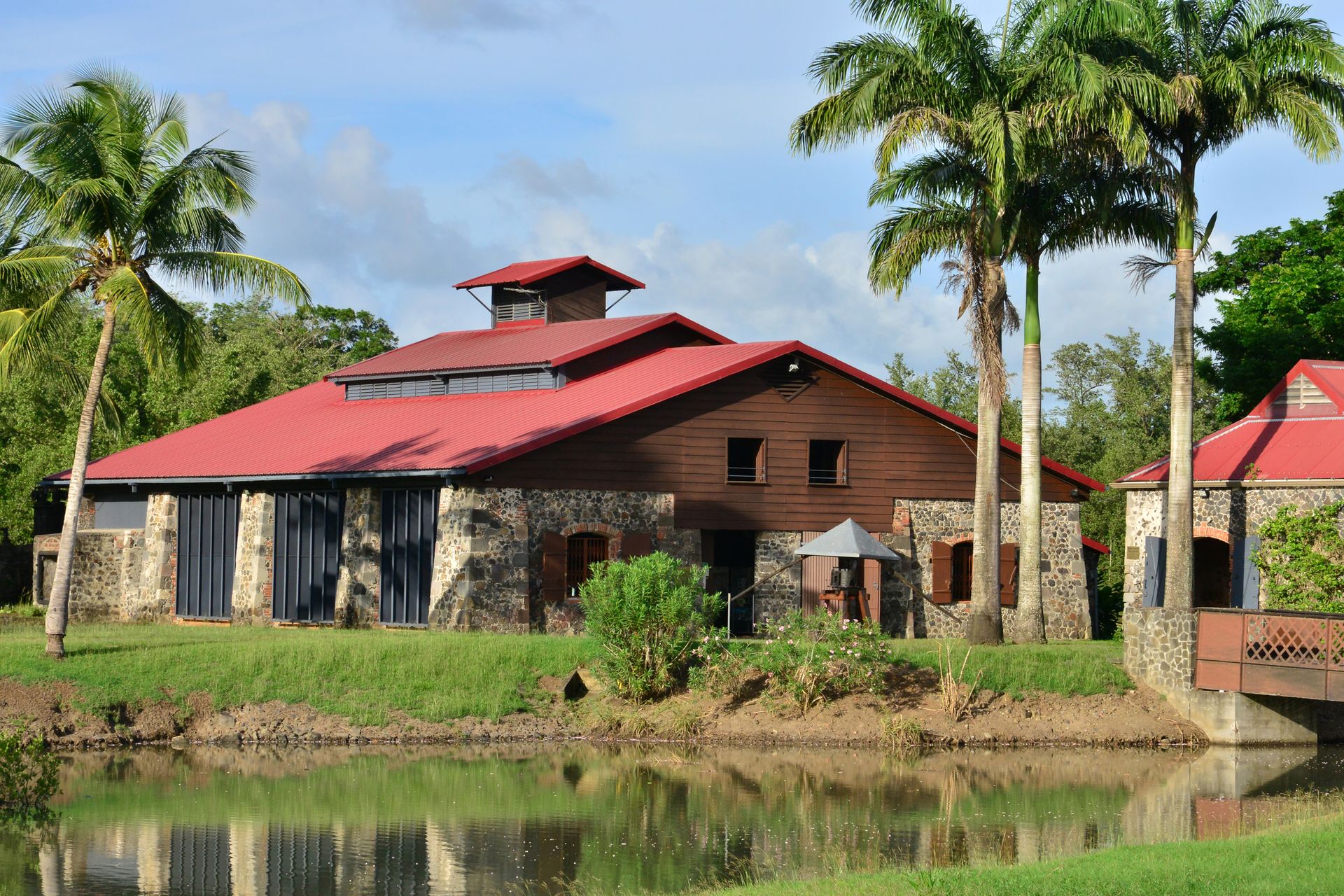 Les Trois Ilets, Martinique | Cruiseget.com